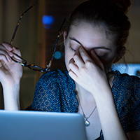 Consejos para minimizar la fatiga visual digital | Chubb