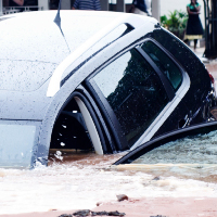 What to do if you are trapped an a sinking car | Chubb